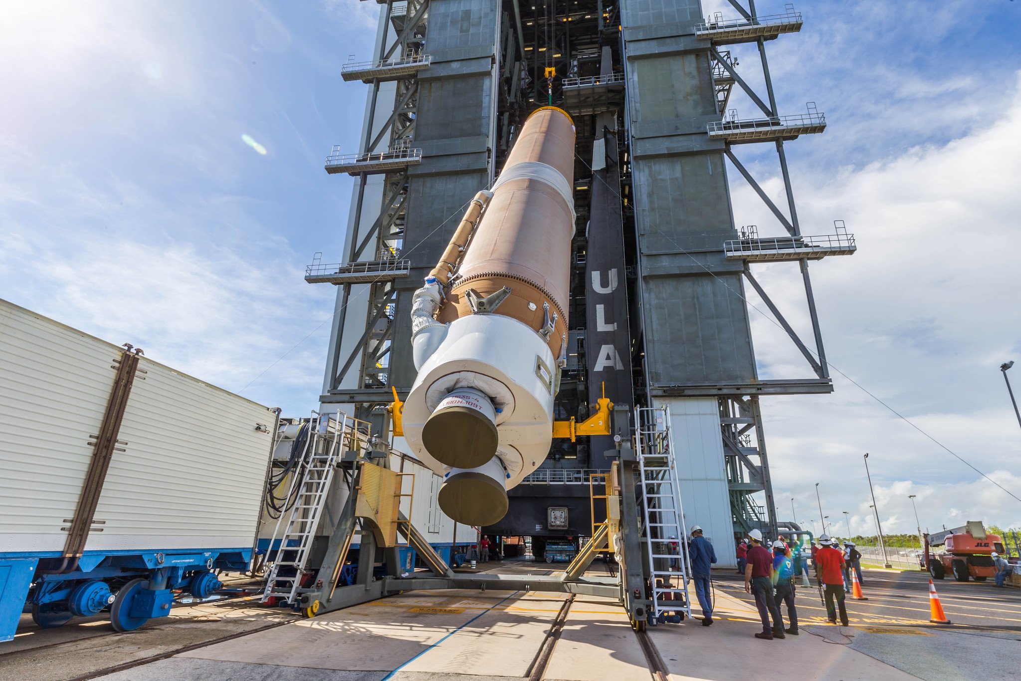 NROL-101: Atlas V 531 assembled at the VIF