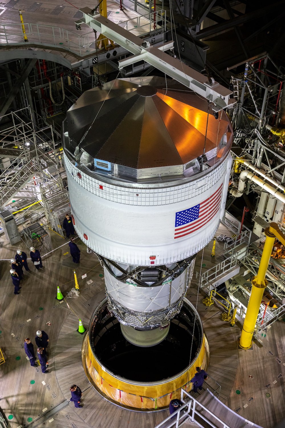 ICPS-1: Stage stacked atop first SLS rocket